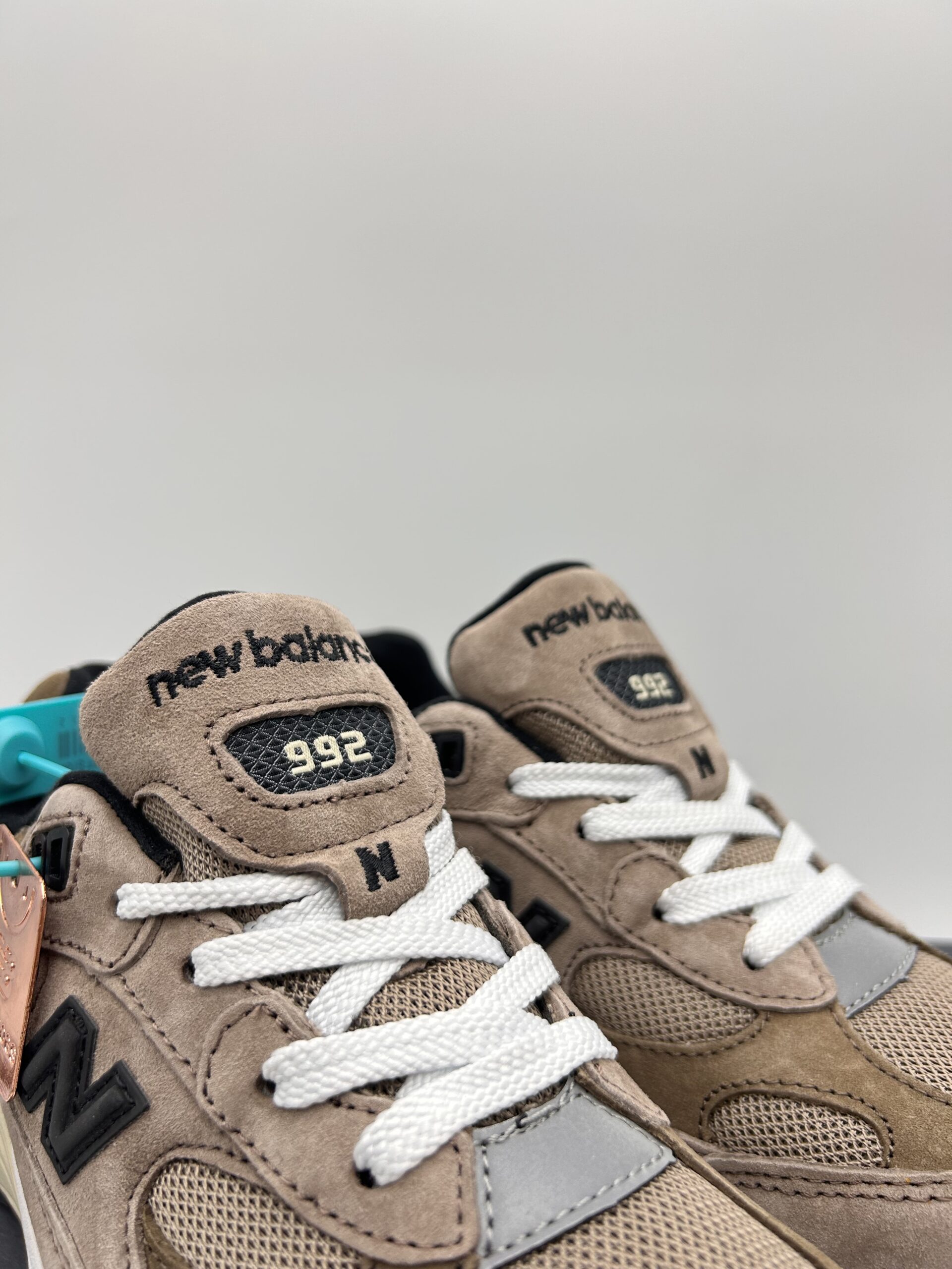 NB M992 Brown – kramponx.com