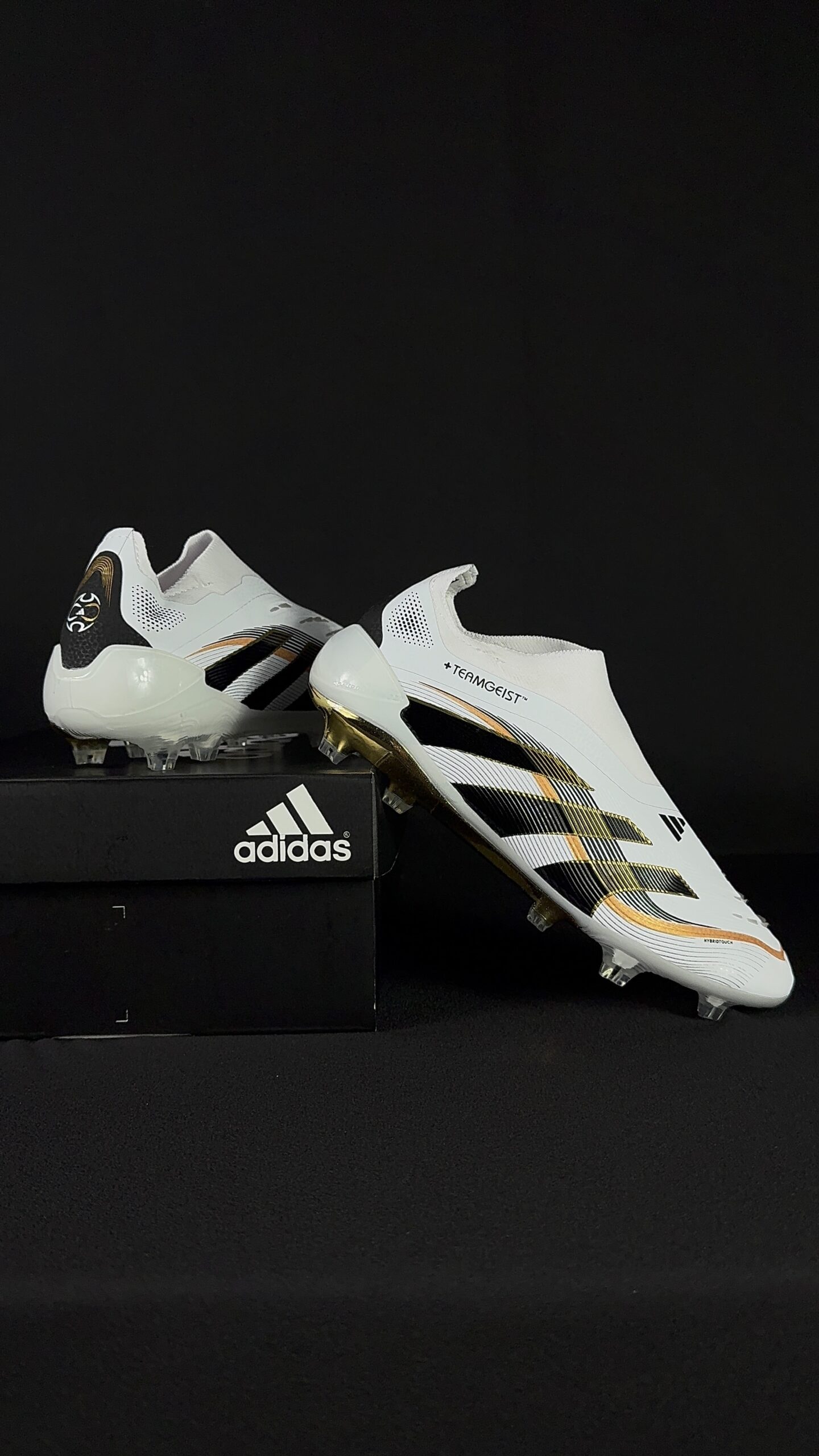 Yeni Predator -Teamgeist- ‘Elite Seviye’ – kramponx.com