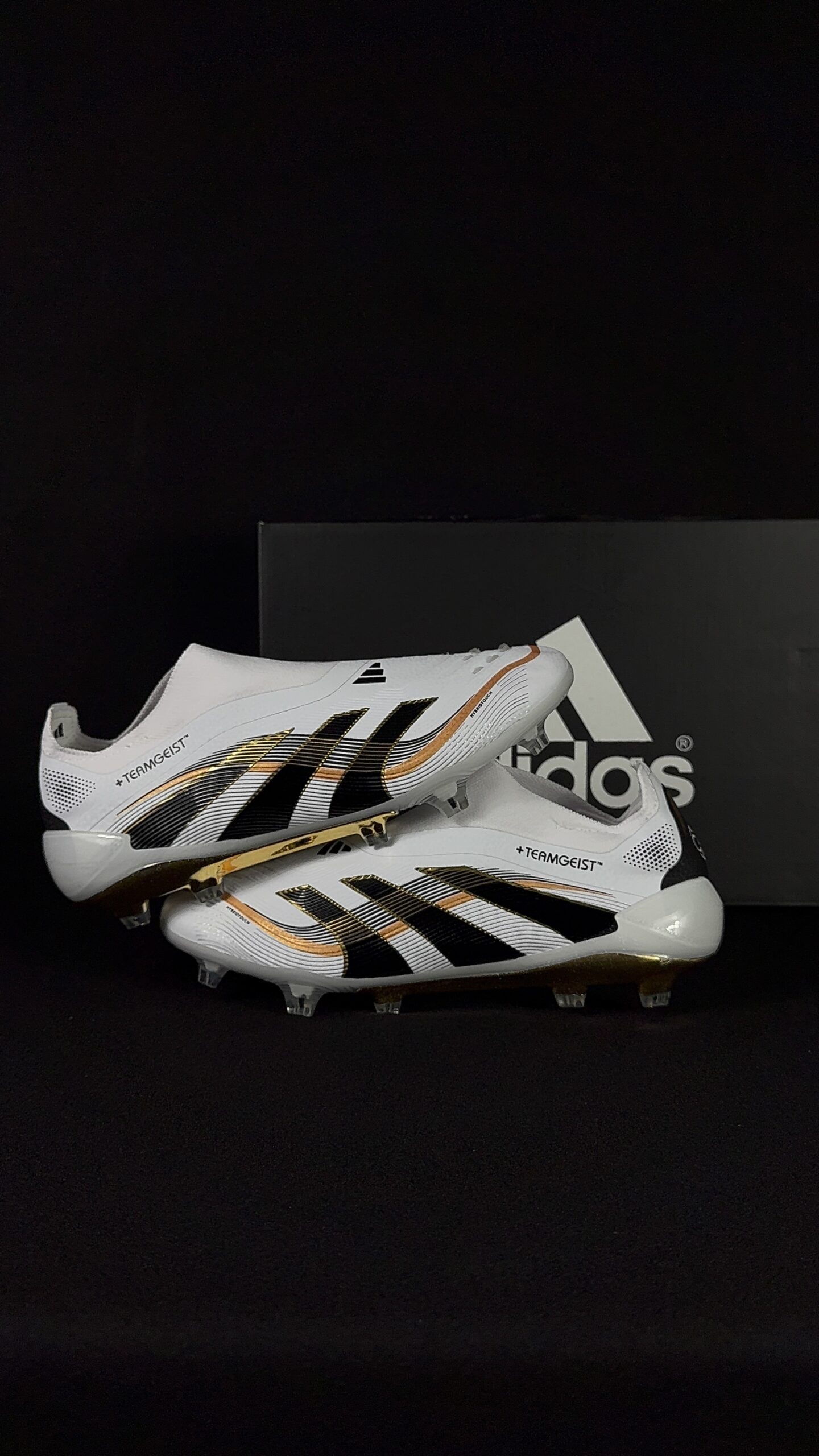 Yeni Predator -Teamgeist- ‘Elite Seviye’ – kramponx.com